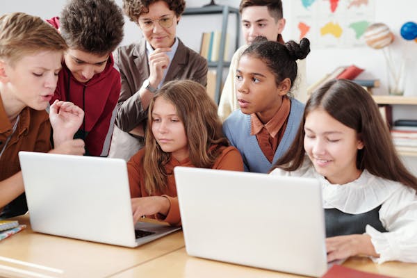 Tutorial on Installing and Using Add-Ons for Google Slides